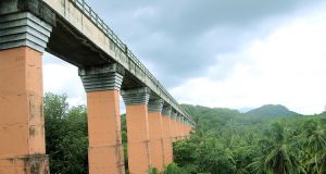Mathur Aqueduct Hanging Trough / Mathoor Hanging Bridge, Kanyakumari ...