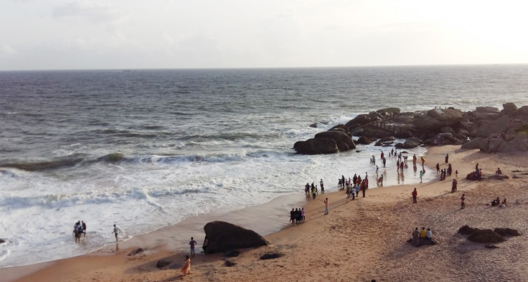 Muttom Beach Kanyakumari (Location, Activities, Night Life, Images ...
